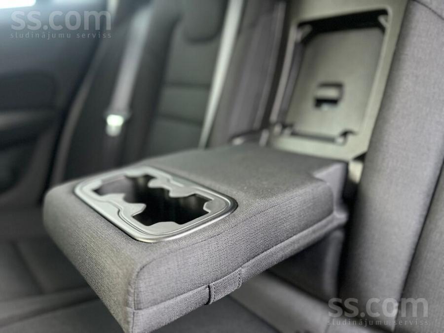 Синий Вольво B60 2019 в Кулдига, объемом двигателя 2.00 л и пробегом 260 тыс. км за 12090 €, фото 27 на AUTOMOTO.COM.LV