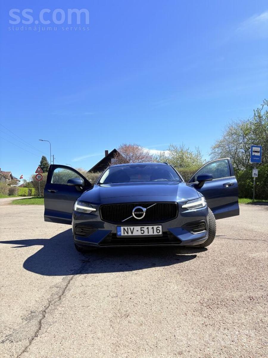 Zils Volvo V60 2019 Ogre, ar dzinēja tilpumu 2.00 L un nobraukumu 288 tūkst. km par 13700 €, foto 14 vietnē AUTOMOTO.COM.LV