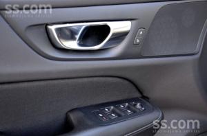 Zils Volvo V60 2019 Ogre, ar dzinēja tilpumu 2.00 L un nobraukumu 288 tūkst. km par 13700 €, foto 20 vietnē AUTOMOTO.COM.LV