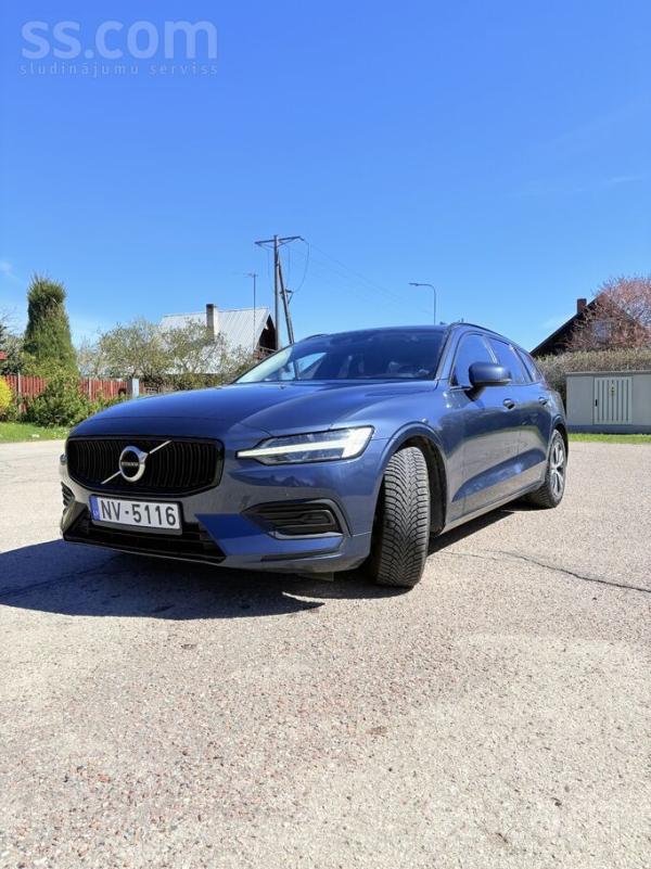 Blue Volvo V60 2019 in Ogre, with an engine capacity of 2.00 L and mileage of 288 thousand km for 11900 €, photo 2 on AUTOMOTO.COM.LV
