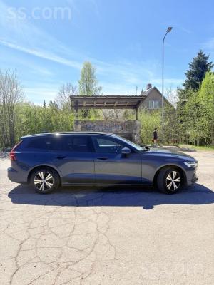 Blue Volvo V60 2019 in Ogre, with an engine capacity of 2.00 L and mileage of 288 thousand km for 11900 €, photo 7 on AUTOMOTO.COM.LV