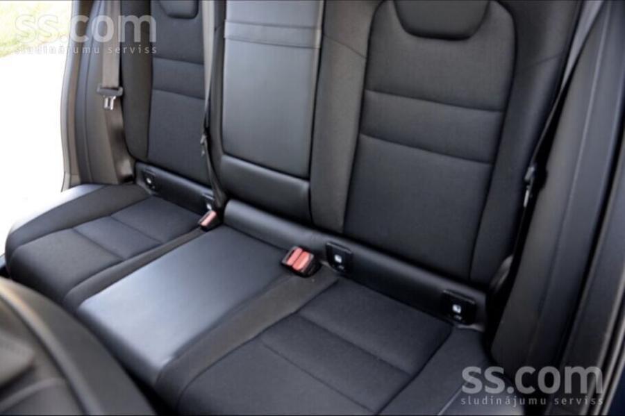 Blue Volvo V60 2019 in Ogre, with an engine capacity of 2.00 L and mileage of 288 thousand km for 11900 €, photo 24 on AUTOMOTO.COM.LV