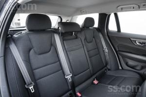 Zils Volvo V60 2019 Rīga, ar dzinēja tilpumu 2.00 L un nobraukumu 210 tūkst. km par 14700 €, foto 8 vietnē AUTOMOTO.COM.LV
