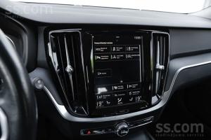 Zils Volvo V60 2019 Rīga, ar dzinēja tilpumu 2.00 L un nobraukumu 210 tūkst. km par 14700 €, foto 19 vietnē AUTOMOTO.COM.LV