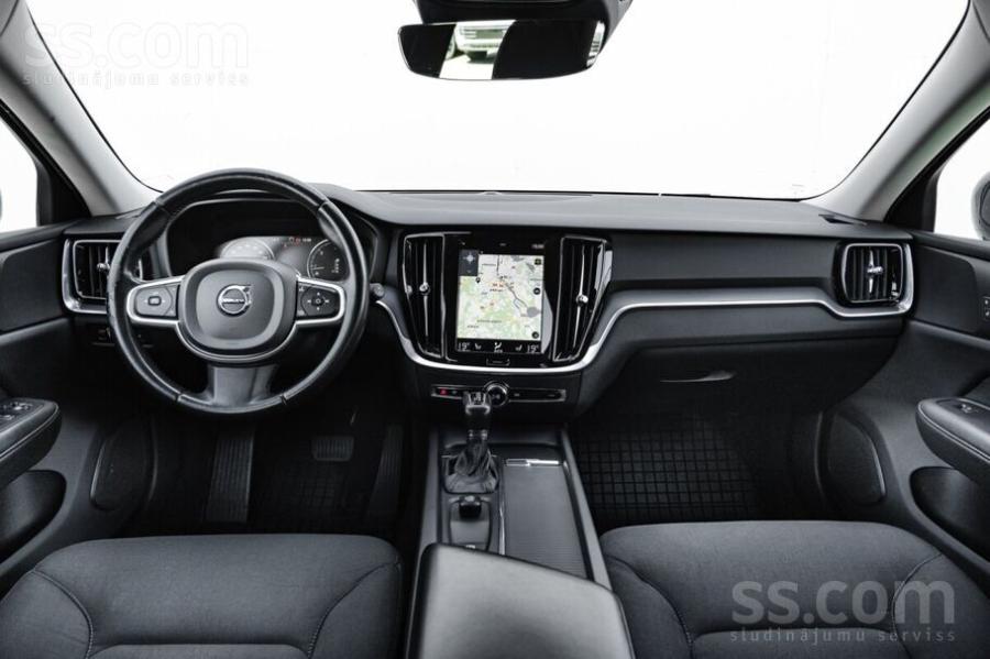 Zils Volvo V60 2019 Rīga, ar dzinēja tilpumu 2.00 L un nobraukumu 210 tūkst. km par 14700 €, foto 27 vietnē AUTOMOTO.COM.LV