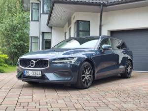Blue Volvo V60 2019 in Riga, with an engine capacity of 2.00 L and mileage of 163 thousand km for 16900 €, photo  on AUTOMOTO.COM.LV