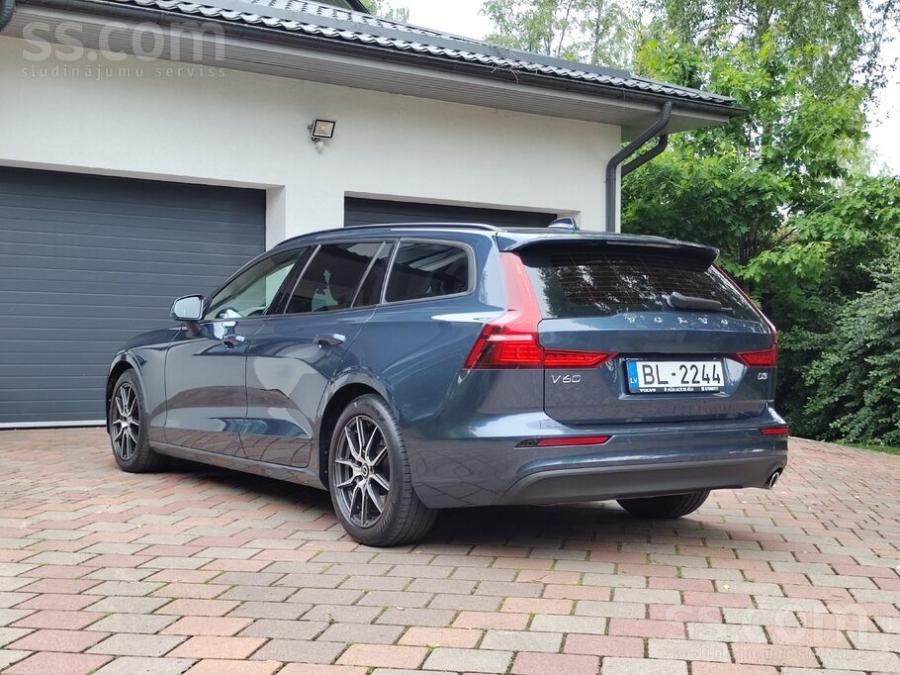 Zils Volvo V60 2019 Rīga, ar dzinēja tilpumu 2.00 L un nobraukumu 163 tūkst. km par 16900 €, foto 5 vietnē AUTOMOTO.COM.LV