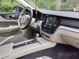 Zils Volvo V60 2019 Rīga, ar dzinēja tilpumu 2.00 L un nobraukumu 163 tūkst. km par 16900 €, foto 10 vietnē AUTOMOTO.COM.LV