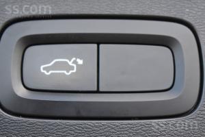 Zils Volvo V60 2019 Talsi, ar dzinēja tilpumu 2.00 L un nobraukumu 203 tūkst. km par 14700 €, foto 11 vietnē AUTOMOTO.COM.LV