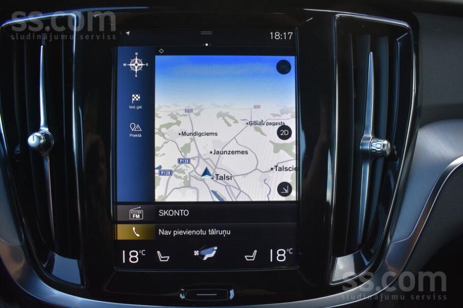 Zils Volvo V60 2019 Talsi, ar dzinēja tilpumu 2.00 L un nobraukumu 203 tūkst. km par 14700 €, foto 15 vietnē AUTOMOTO.COM.LV