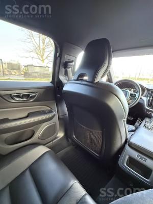 Blue Volvo V60 2019 in Riga, with an engine capacity of 2.00 L and mileage of 220 thousand km for 21500 €, photo 21 on AUTOMOTO.COM.LV