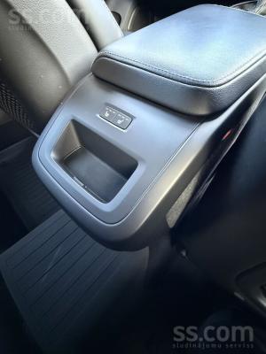 Blue Volvo V60 2019 in Riga, with an engine capacity of 2.00 L and mileage of 220 thousand km for 21500 €, photo 22 on AUTOMOTO.COM.LV