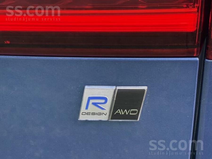 Blue Volvo V60 2019 in Riga, with an engine capacity of 2.00 L and mileage of 220 thousand km for 21500 €, photo 27 on AUTOMOTO.COM.LV