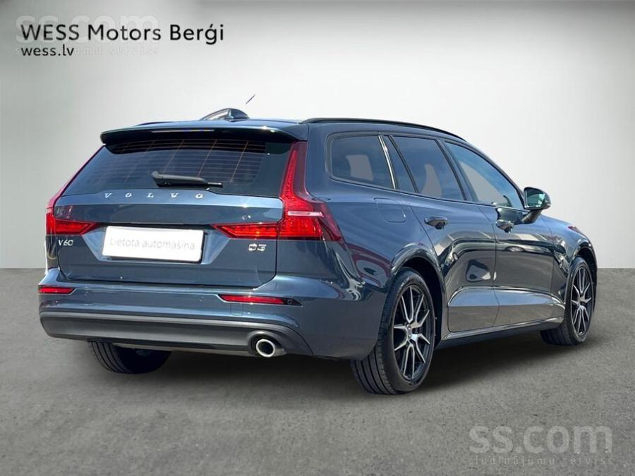 Blue Volvo V60 2019 in Riga, with an engine capacity of 2.00 L and mileage of 166 thousand km for 16500 €, photo 3 on AUTOMOTO.COM.LV
