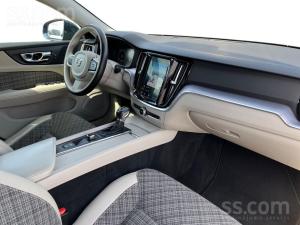 Blue Volvo V60 2019 in Riga, with an engine capacity of 2.00 L and mileage of 166 thousand km for 16500 €, photo 7 on AUTOMOTO.COM.LV