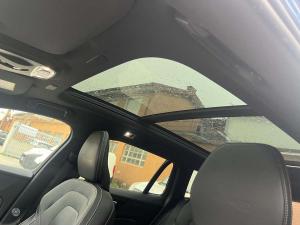 Blue Volvo V60 2019 in Panevezys, with an engine capacity of 1.97 L and mileage of 234 thousand km for 15900 €, photo 15 on AUTOMOTO.COM.LV