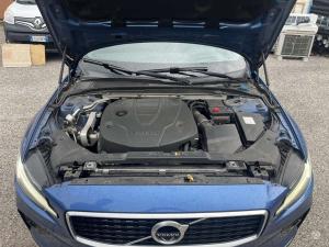 Blue Volvo V60 2019 in Panevezys, with an engine capacity of 1.97 L and mileage of 234 thousand km for 15900 €, photo 22 on AUTOMOTO.COM.LV