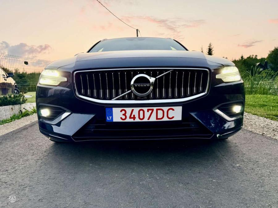 Zils Volvo V60 2019 Viļņa, ar dzinēja tilpumu 1.97 L un nobraukumu 233 tūkst. km par 14000 €, foto 3 vietnē AUTOMOTO.COM.LV