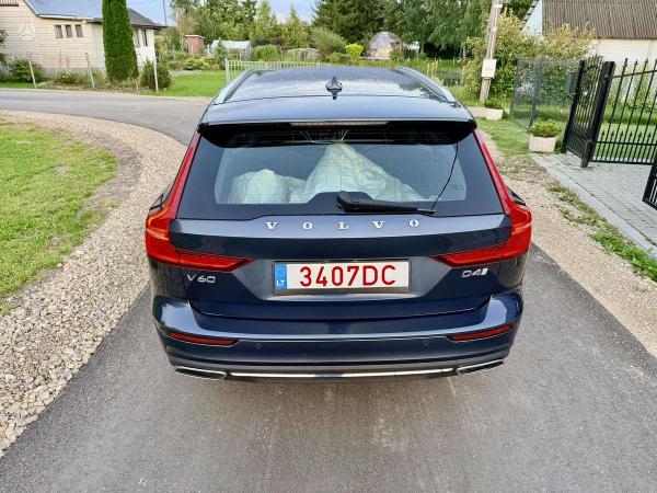 Blue Volvo V60 2019 in Vilnius, with an engine capacity of 1.97 L and mileage of 233 thousand km for 14000 €, photo 7 on AUTOMOTO.COM.LV