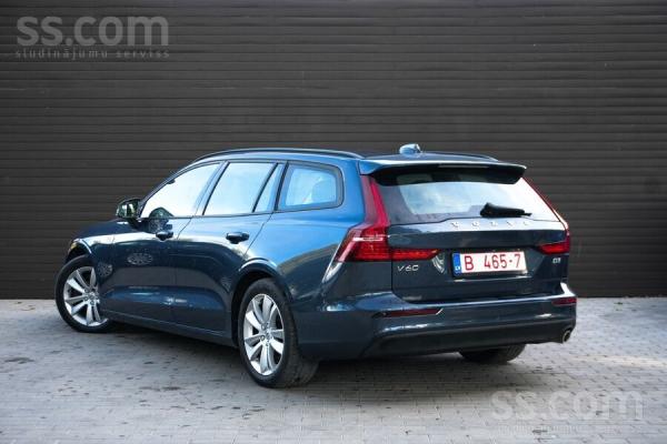Zils Volvo V60 2019 Rīga, ar dzinēja tilpumu 2.00 L un nobraukumu 246 tūkst. km par 15890 €, foto 5 vietnē AUTOMOTO.COM.LV