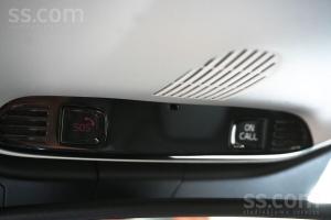 Zils Volvo V60 2019 Rīga, ar dzinēja tilpumu 2.00 L un nobraukumu 246 tūkst. km par 15890 €, foto 13 vietnē AUTOMOTO.COM.LV