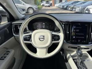 Zils Volvo V60 2019 Viļņa, ar dzinēja tilpumu 2.40 L un nobraukumu 273 tūkst. km par 13500 €, foto 25 vietnē AUTOMOTO.COM.LV