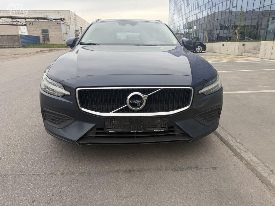 Zils Volvo V60 2020 Panevēža, ar dzinēja tilpumu 2.00 L un nobraukumu 326 tūkst. km par 12300 €, foto 5 vietnē AUTOMOTO.COM.LV