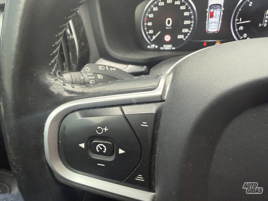 Zils Volvo V60 2020 Panevēža, ar dzinēja tilpumu 2.00 L un nobraukumu 326 tūkst. km par 12300 €, foto 18 vietnē AUTOMOTO.COM.LV