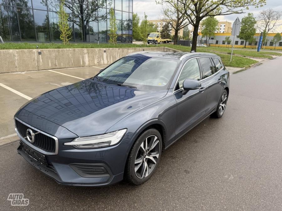 Zils Volvo V60 2020 Panevēža, ar dzinēja tilpumu 2.00 L un nobraukumu 326 tūkst. km par 12300 €, foto 5 vietnē AUTOMOTO.COM.LV