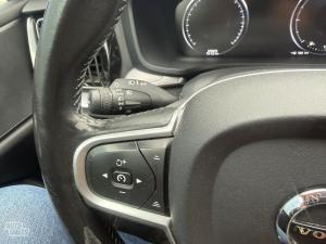 Zils Volvo V60 2020 Panevēža, ar dzinēja tilpumu 2.00 L un nobraukumu 326 tūkst. km par 12300 €, foto 24 vietnē AUTOMOTO.COM.LV
