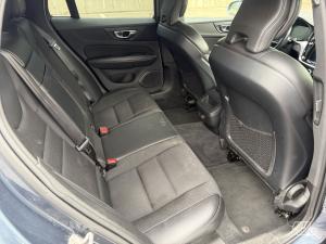 Zils Volvo V60 2020 Panevēža, ar dzinēja tilpumu 2.00 L un nobraukumu 326 tūkst. km par 12300 €, foto 27 vietnē AUTOMOTO.COM.LV