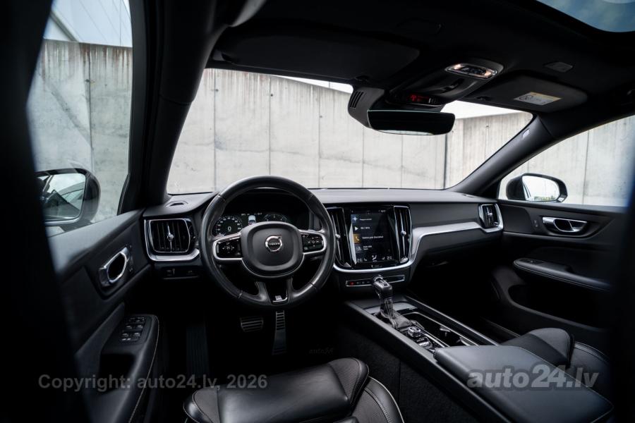 Zils Volvo V60 2020 Tartu, ar dzinēja tilpumu 2.00 L un nobraukumu 159 tūkst. km par 23900 €, foto 9 vietnē AUTOMOTO.COM.LV