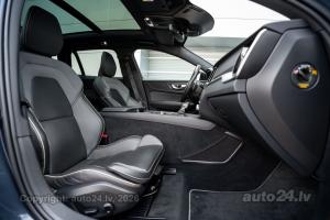 Zils Volvo V60 2020 Tartu, ar dzinēja tilpumu 2.00 L un nobraukumu 159 tūkst. km par 23900 €, foto 13 vietnē AUTOMOTO.COM.LV