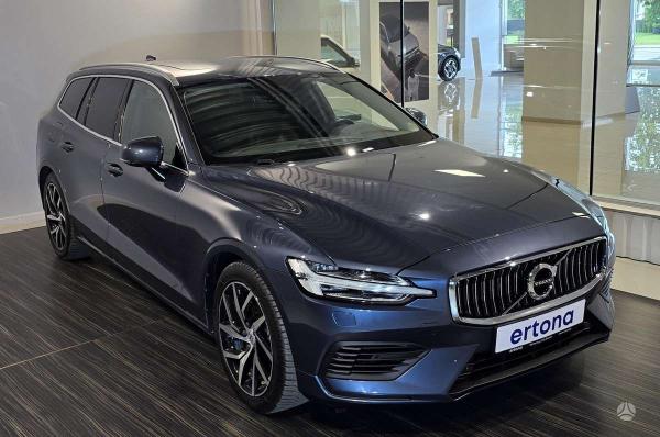 Blue Volvo V60 2020 in Siauliai, with an engine capacity of 1.97 L and mileage of 61 thousand km for 23500 €, photo 5 on AUTOMOTO.COM.LV
