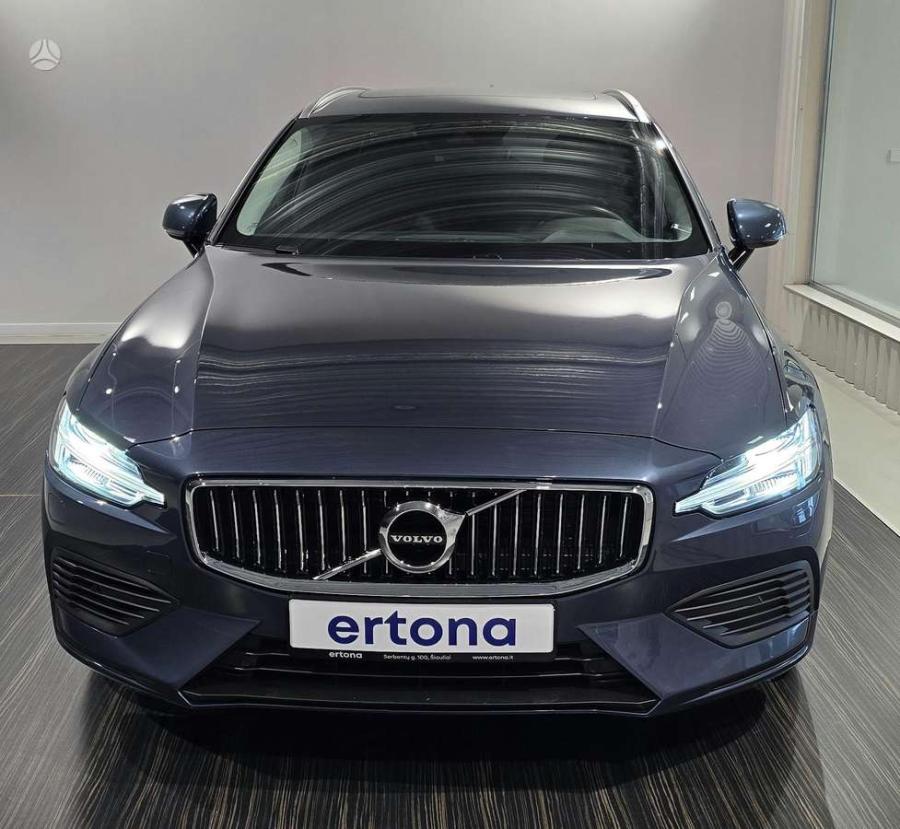 Blue Volvo V60 2020 in Siauliai, with an engine capacity of 1.97 L and mileage of 61 thousand km for 23500 €, photo 10 on AUTOMOTO.COM.LV
