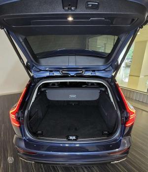 Blue Volvo V60 2020 in Siauliai, with an engine capacity of 1.97 L and mileage of 61 thousand km for 23500 €, photo 12 on AUTOMOTO.COM.LV