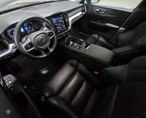 Blue Volvo V60 2020 in Siauliai, with an engine capacity of 1.97 L and mileage of 61 thousand km for 23500 €, photo 36 on AUTOMOTO.COM.LV