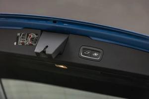 Синий Вольво B60 2020 в Елгава, объемом двигателя 2.00 л и пробегом 295 тыс. км за 18990 €, фото 11 на AUTOMOTO.COM.LV