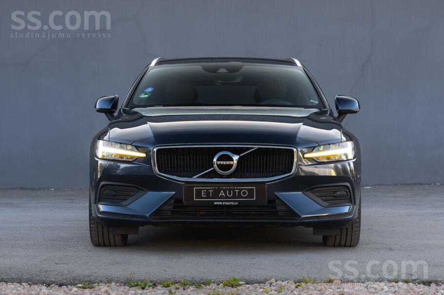 Zils Volvo V60 2020 Jelgava, ar dzinēja tilpumu 2.00 L un nobraukumu 174 tūkst. km par 18500 €, foto 3 vietnē AUTOMOTO.COM.LV