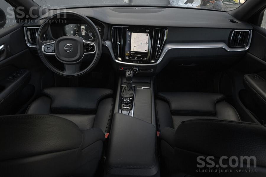 Zils Volvo V60 2020 Jelgava, ar dzinēja tilpumu 2.00 L un nobraukumu 174 tūkst. km par 18500 €, foto 10 vietnē AUTOMOTO.COM.LV