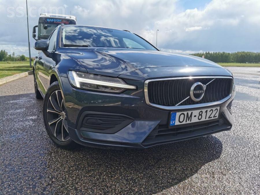 Zils Volvo V60 2021 Bauska, ar dzinēja tilpumu 2.00 L un nobraukumu 185 tūkst. km par 16200 €, foto 5 vietnē AUTOMOTO.COM.LV