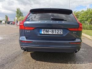 Zils Volvo V60 2021 Bauska, ar dzinēja tilpumu 2.00 L un nobraukumu 185 tūkst. km par 16200 €, foto 7 vietnē AUTOMOTO.COM.LV