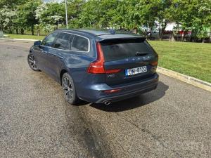 Zils Volvo V60 2021 Bauska, ar dzinēja tilpumu 2.00 L un nobraukumu 185 tūkst. km par 16200 €, foto 11 vietnē AUTOMOTO.COM.LV