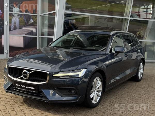 Blue Volvo V60 2021 in Valmiera, with an engine capacity of 2.00 L and mileage of 183 thousand km for 18800 €, photo 3 on AUTOMOTO.COM.LV