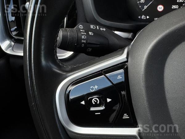 Blue Volvo V60 2021 in Valmiera, with an engine capacity of 2.00 L and mileage of 183 thousand km for 18800 €, photo 10 on AUTOMOTO.COM.LV