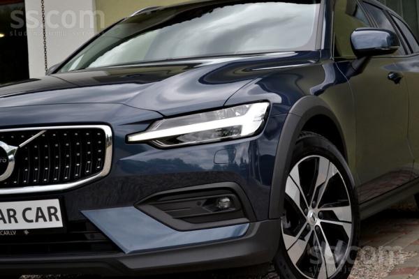 Zils Volvo V60 2021 Tukums, ar dzinēja tilpumu 2.00 L un nobraukumu 250 tūkst. km par 21990 €, foto 5 vietnē AUTOMOTO.COM.LV