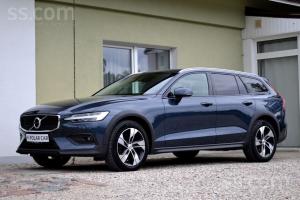 Blue Volvo V60 2021 in Tukums, with an engine capacity of 2.00 L and mileage of 250 thousand km for 21990 €, photo 7 on AUTOMOTO.COM.LV