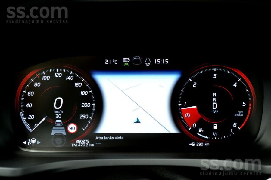 Blue Volvo V60 2021 in Tukums, with an engine capacity of 2.00 L and mileage of 250 thousand km for 21990 €, photo 19 on AUTOMOTO.COM.LV
