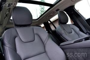 Blue Volvo V60 2021 in Tukums, with an engine capacity of 2.00 L and mileage of 250 thousand km for 21990 €, photo 33 on AUTOMOTO.COM.LV