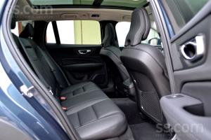 Blue Volvo V60 2021 in Tukums, with an engine capacity of 2.00 L and mileage of 250 thousand km for 21990 €, photo 34 on AUTOMOTO.COM.LV